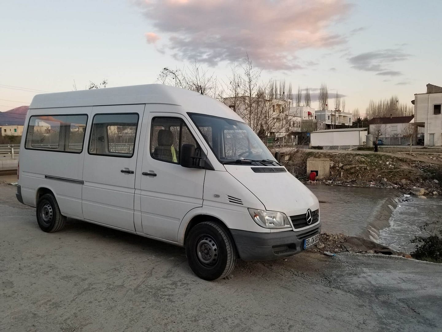 Loue un van aménagé en Albanie à partir de 43€/nuit ! | Rent van Albania